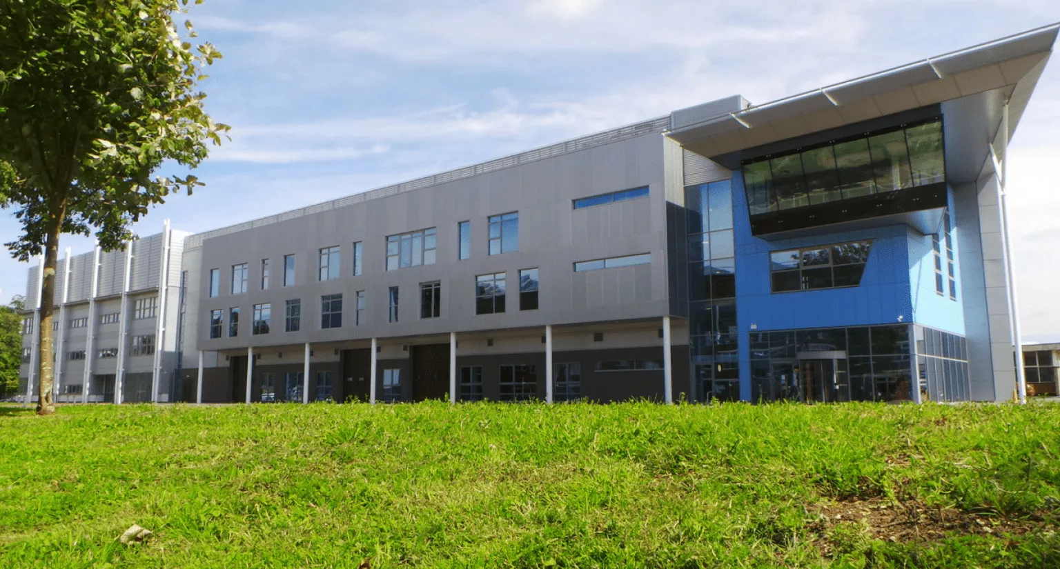 Cranfield University - Study in UK